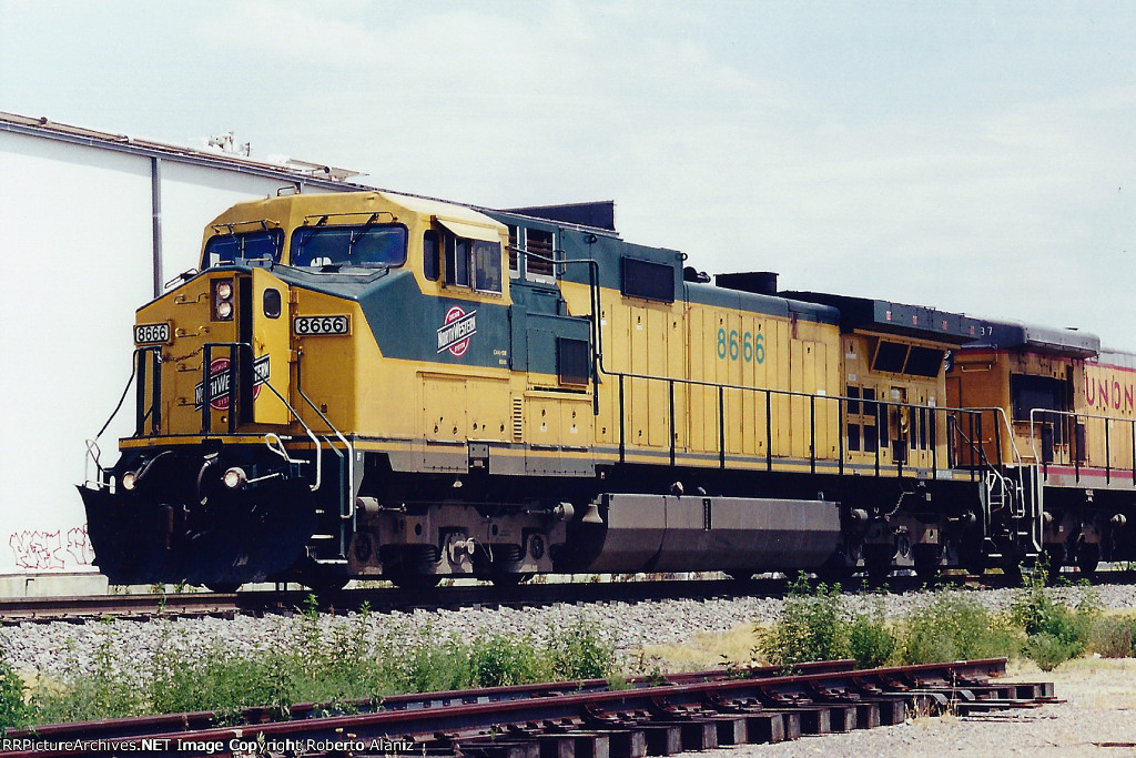 CNW 8666